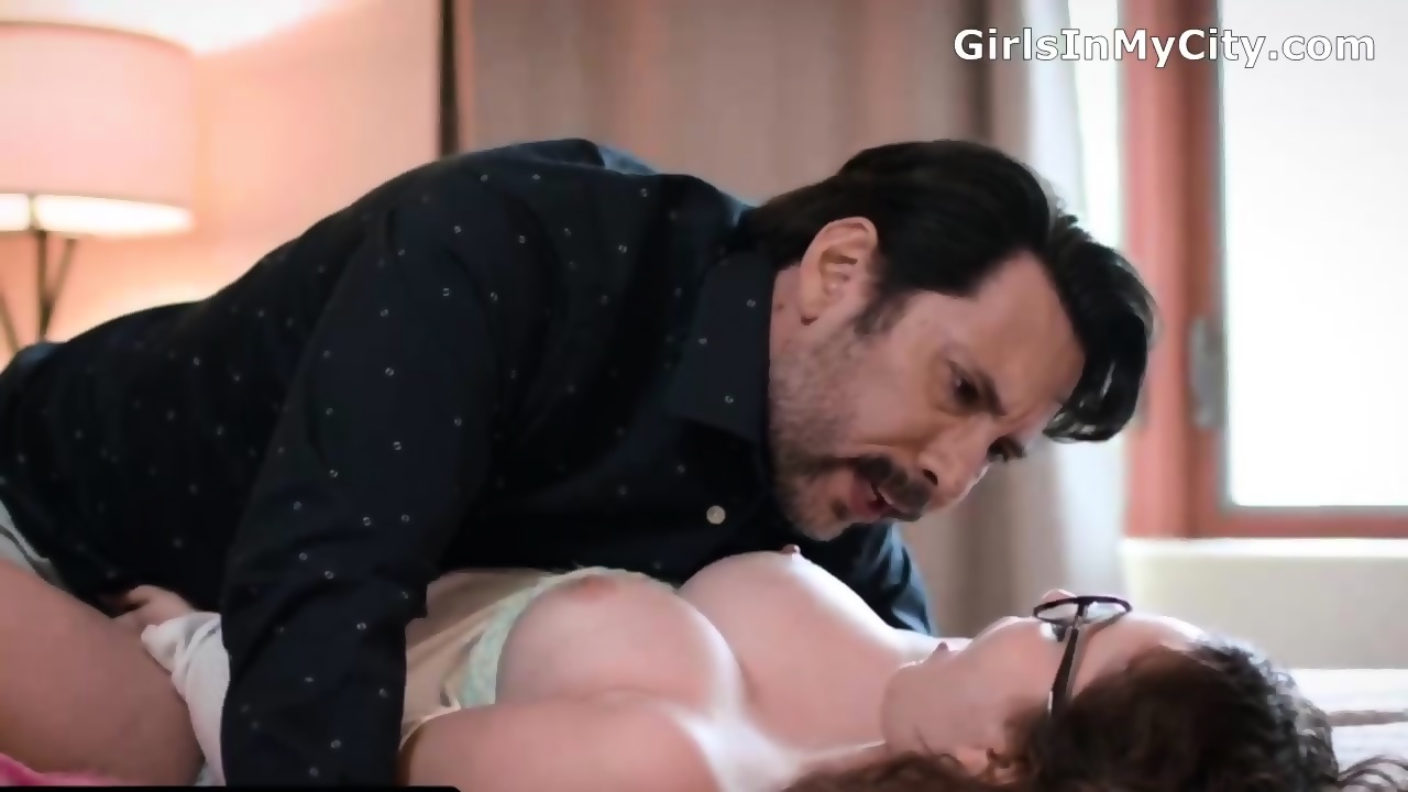 Tries To Seduce A Formidable Professor For Sex Eporner 