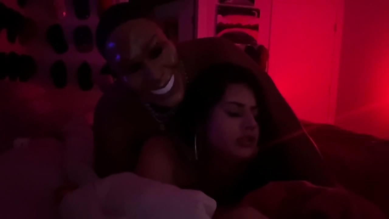 Girl Gets Piped Eporner