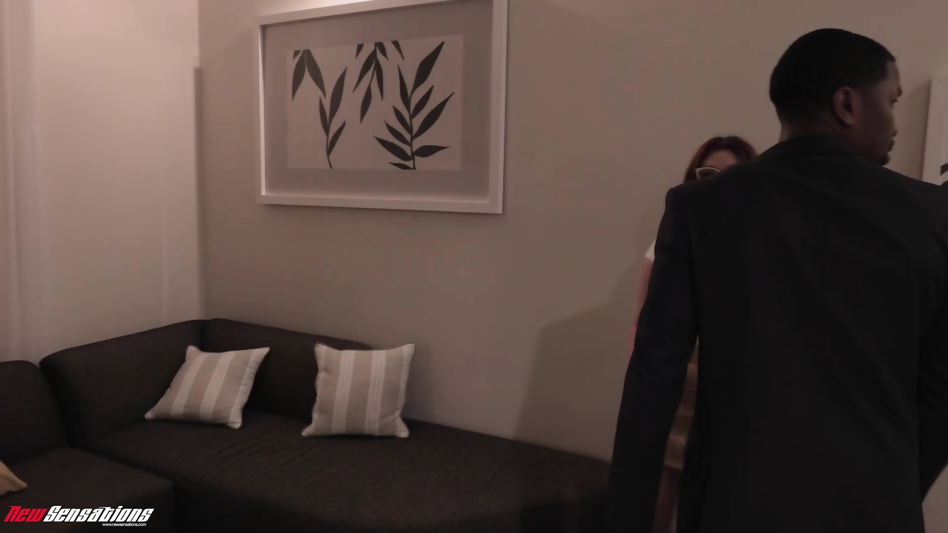 Annabel Redd Finds His Bbc Is Much Nicer Inside Isiah Maxwell Eporner