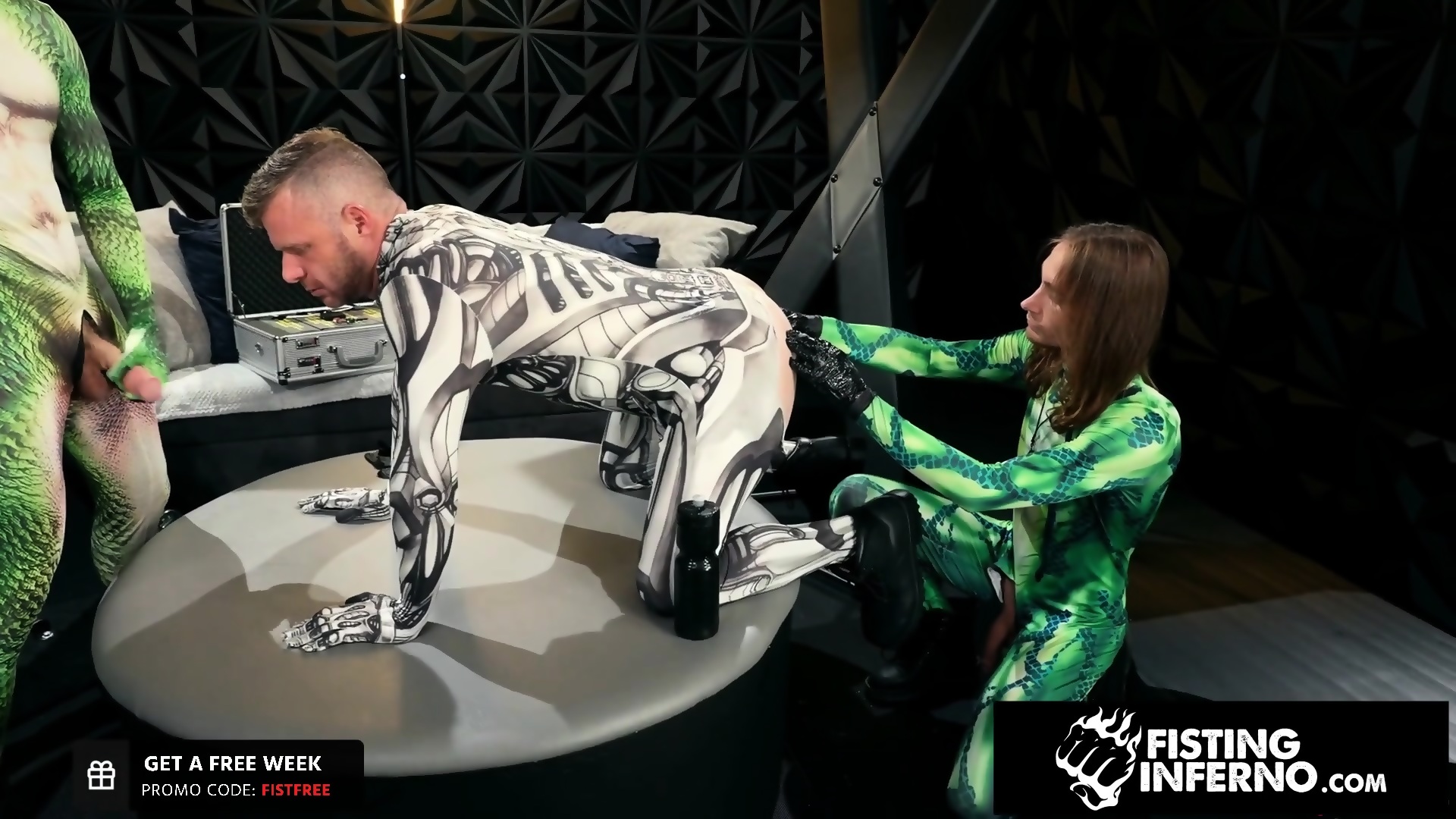 Hunk Brian Bonds Spitroasted By Costume Wearing Jocks X Eporner