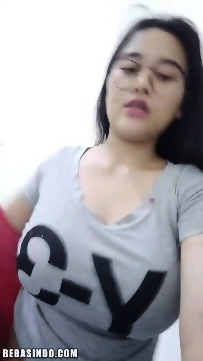 Bokep Indo Acha Hijab Toket Gede Cantik Kacamata Sophia Sterling Eporner