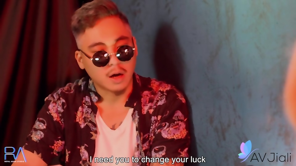 Li Zhiyan Decides To See A Medium To Help Turn Her Life Around Eporner