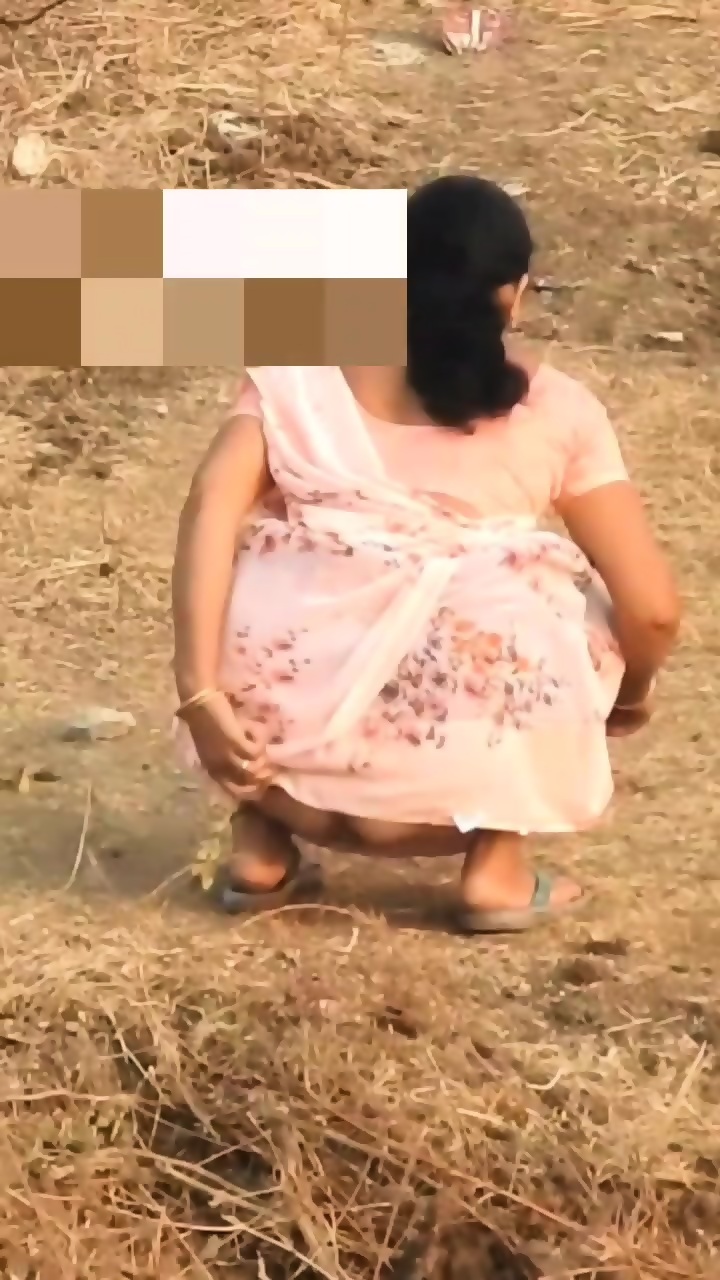 Asian Indian Pretty Women Open Pissing Eporner