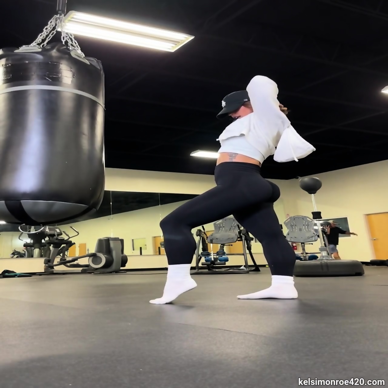 Kelsi_Monroe In The Gym - Kelsi Monroe - EPORNER