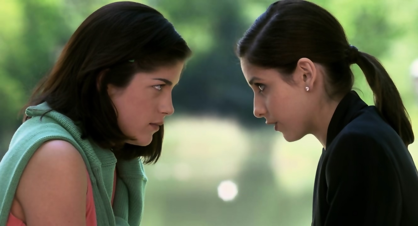 Sarah Michelle Gellar And Selma Blair Kiss Michelle Kiss Eporner