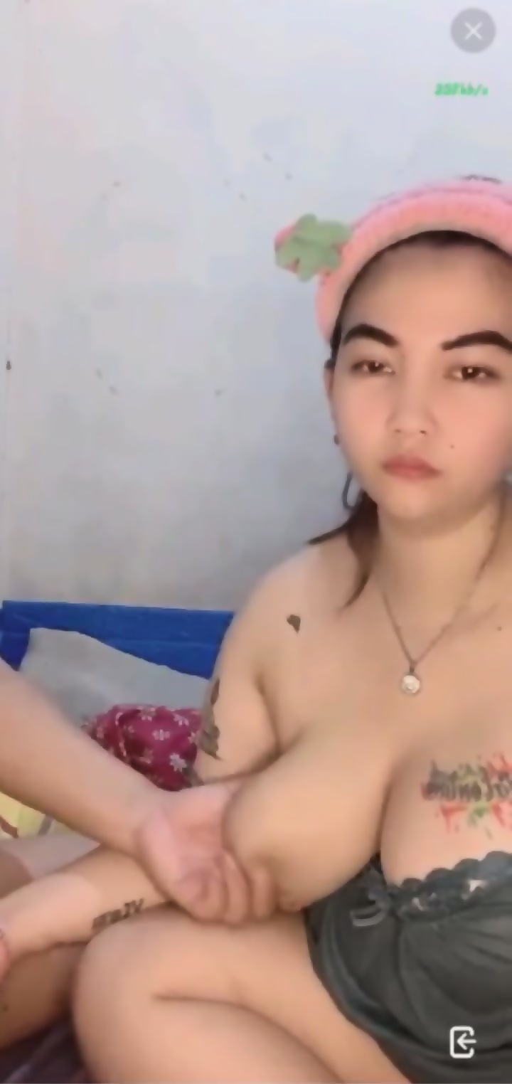 Tante Mlenuq Cantik Cecehvia Abis Becek Diewee Lanjut Mandih Eporner
