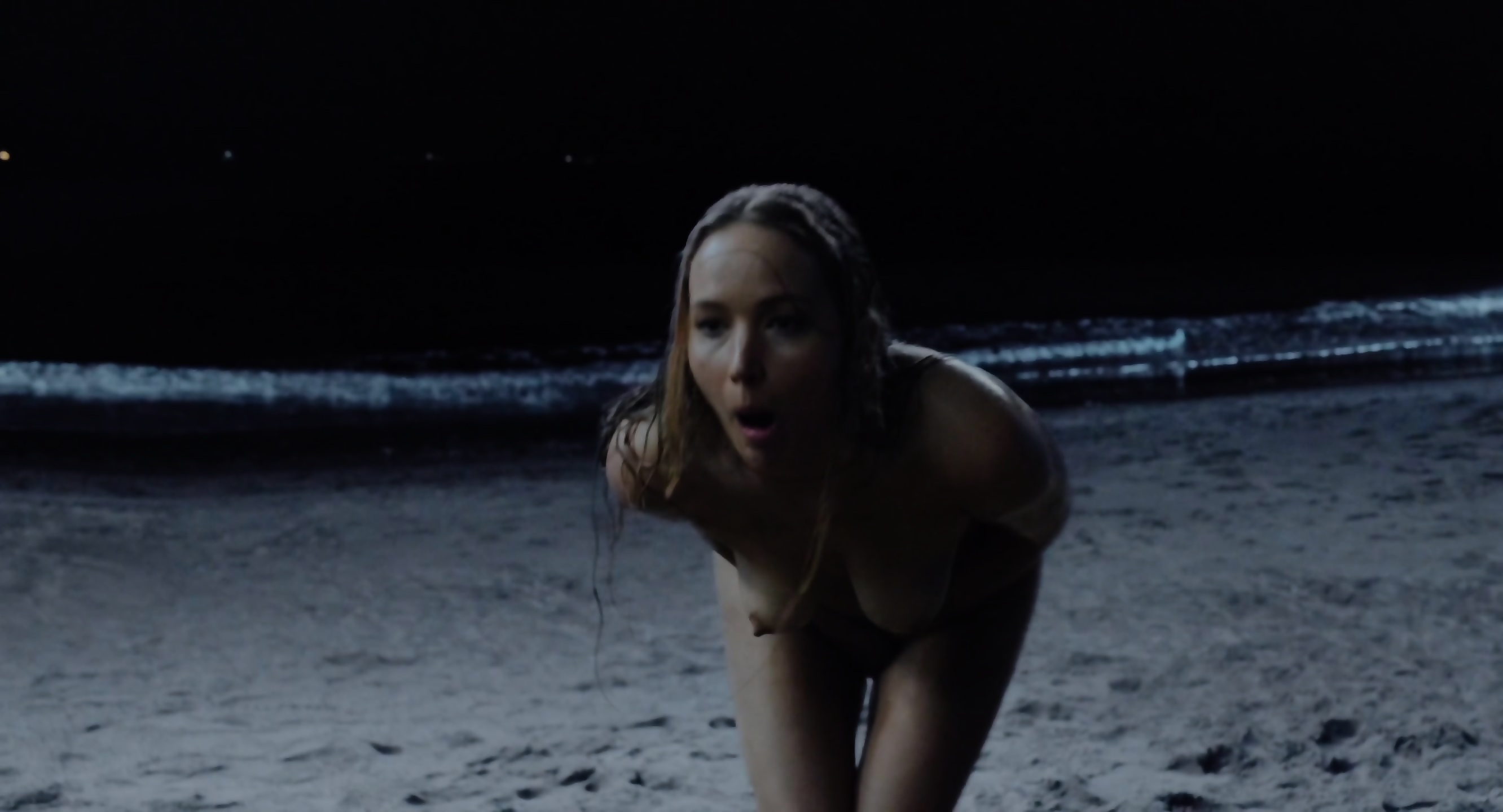 Superstar Hottie Goes Full Frontal During A Beach Brawl - EPORNER