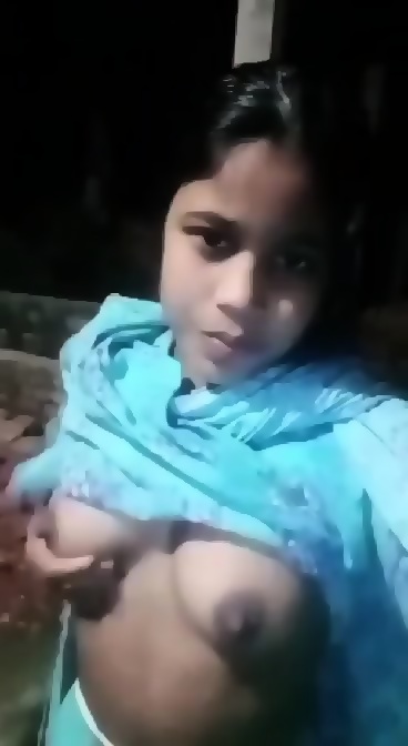 Sexy Girl Showing Big Boobs Pussy - Show Gurl - EPORNER