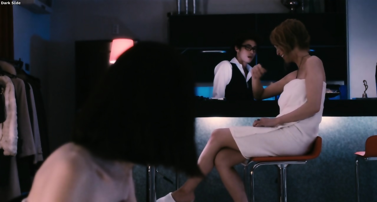 အချစ်မပါတဲ့ သာယာမှုတွေကြားထဲတိုးဝင်ခဲ့တဲ့ ဆယ်ကျော်သက်ကောင်မလေး Eporner