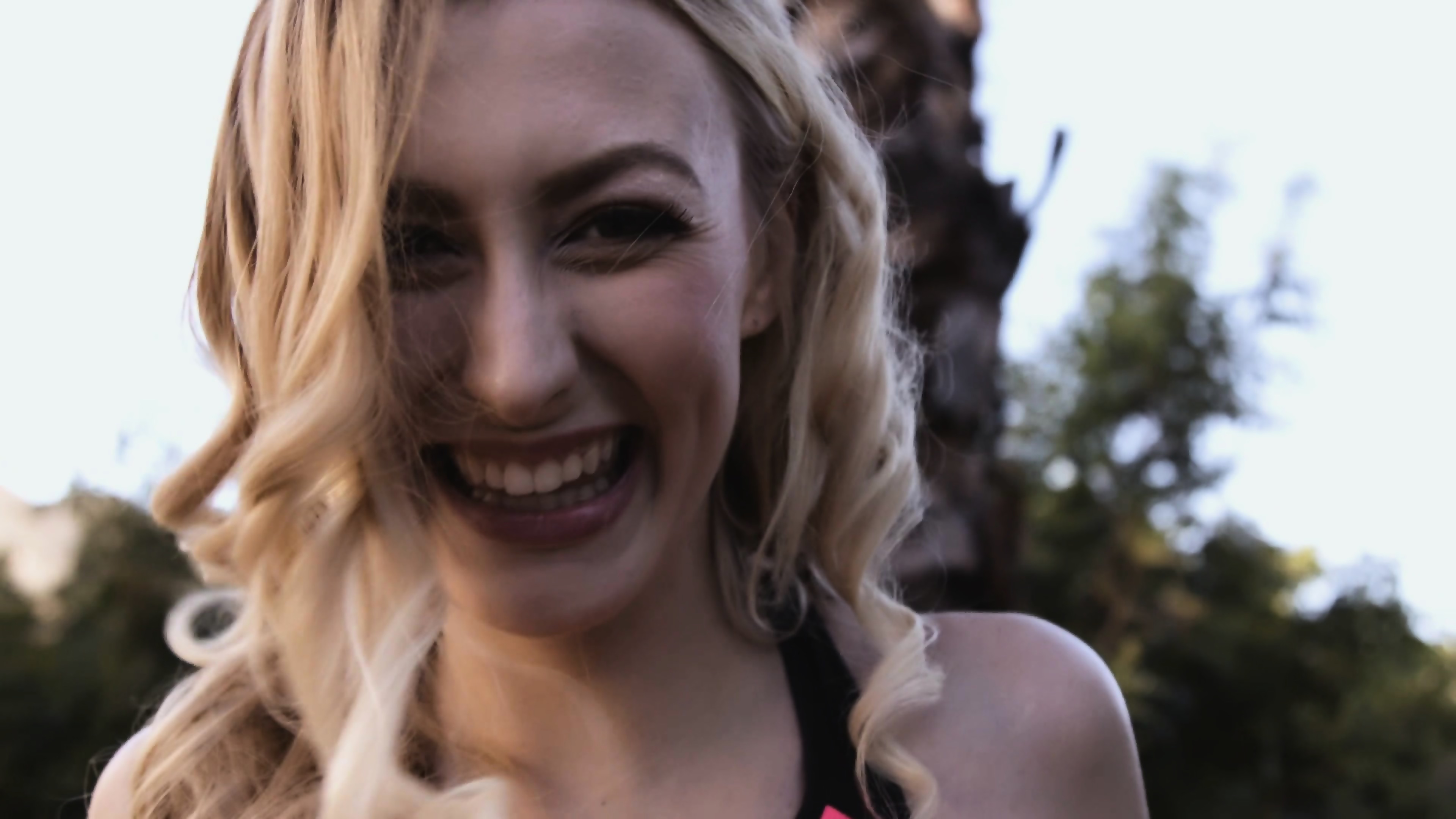 Alexa Grace, Prince Yashua - Cheerleader Alexa Grace Takes BBC - EPORNER