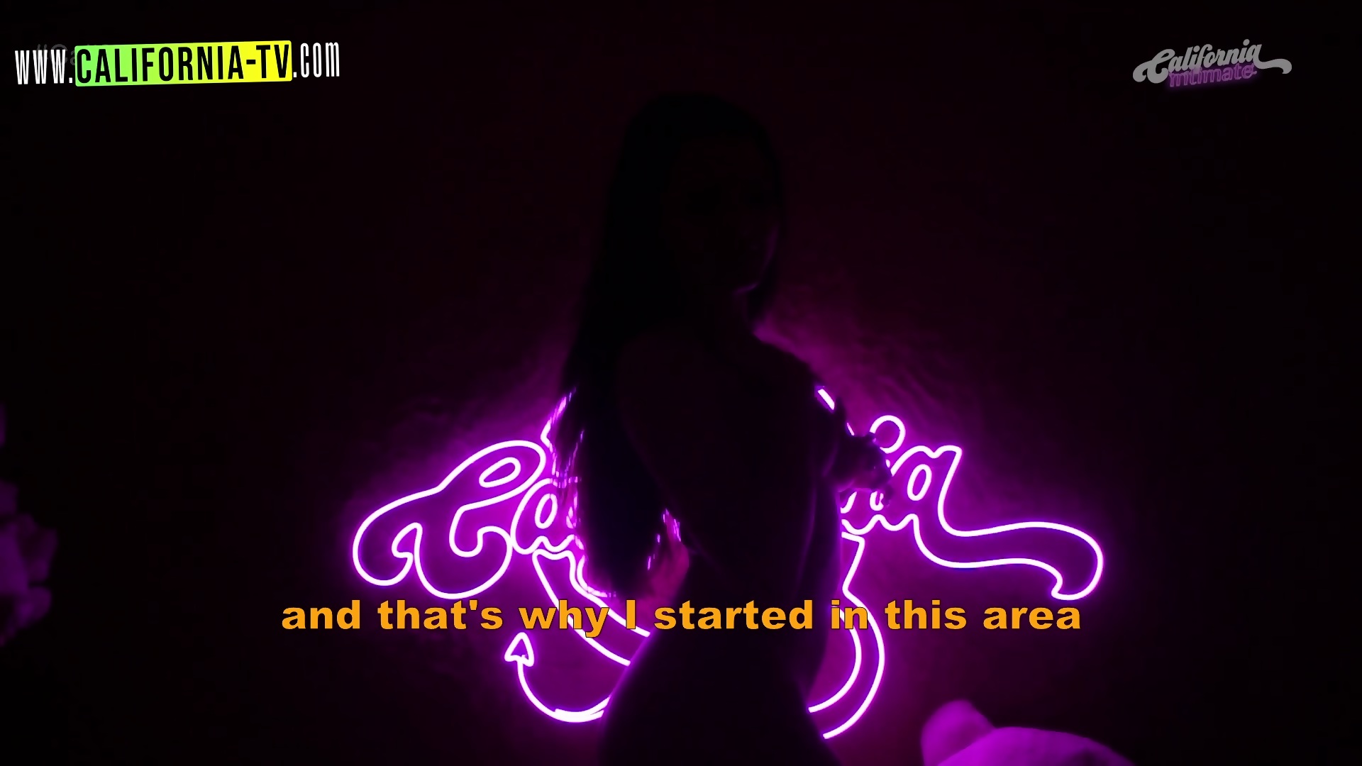Young Naturist Showing Her Pussy In The Most Watched Room In Brazil Eporner