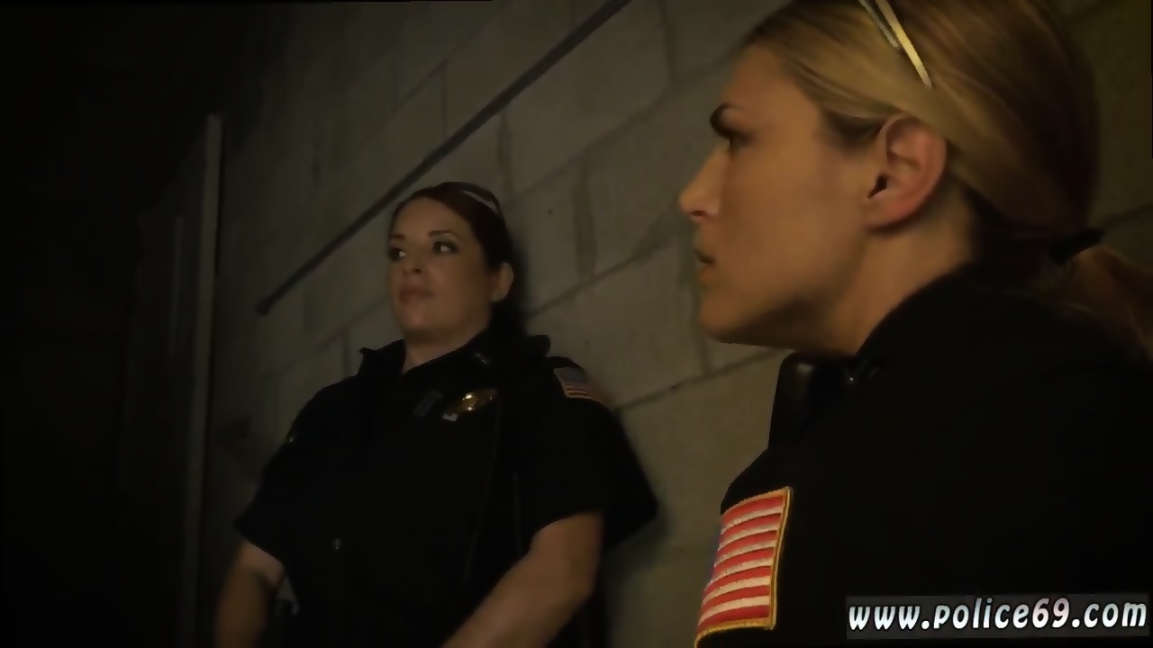 Blonde Milf Virtual Sex Break In Attempt Suspect Has To Pound His Way