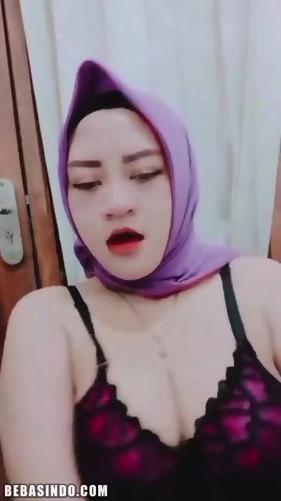 Jilbab Ungu Tante Tobrut. - EPORNER