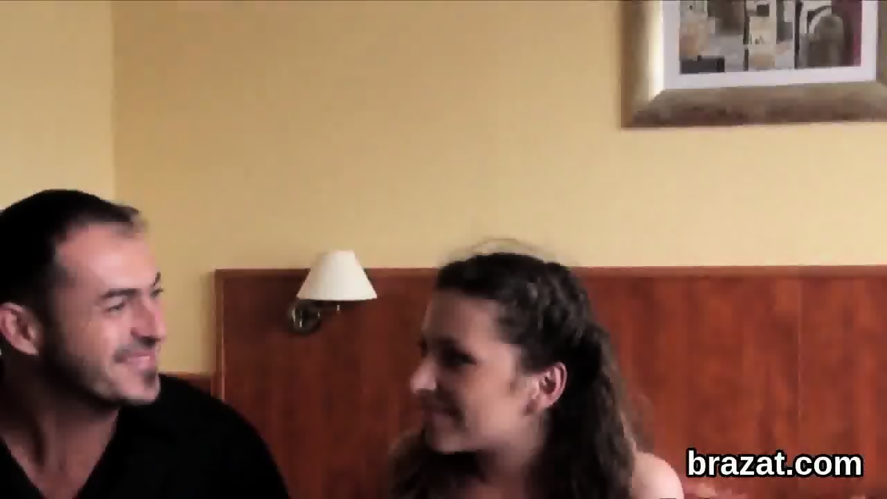 Casting Beauty Walks Off After Hardcore Penetration And Asshole Banging