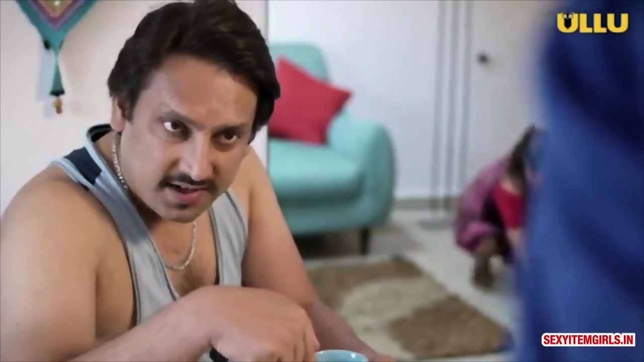 Malik Ne Wife Ke Jaate Hi Nuakarni Ke Sath Sex Kiya Sex Wife Eporner