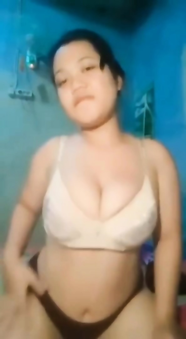 Nurmala Is Aroused And Wants To Be Penetrated Eporner