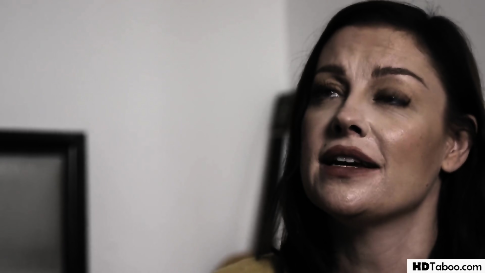 PURE TABOO Psycho Stepmom Wants Creampie From Step Son - Sovereign Syre, Nathan Bronson - EPORNER