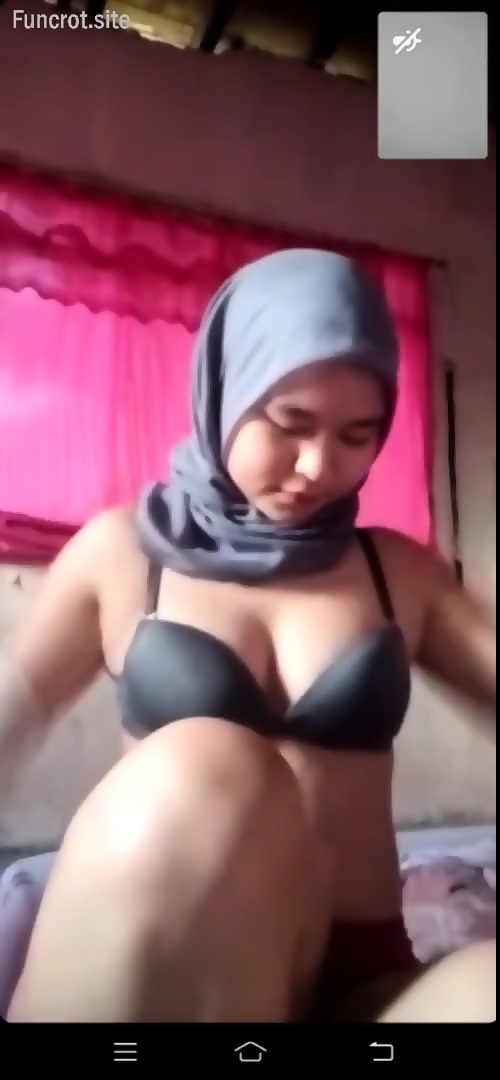 Abg Jilbab Abu Abu Dari Desa Meresahkan Karna Pamer Memek Eporner