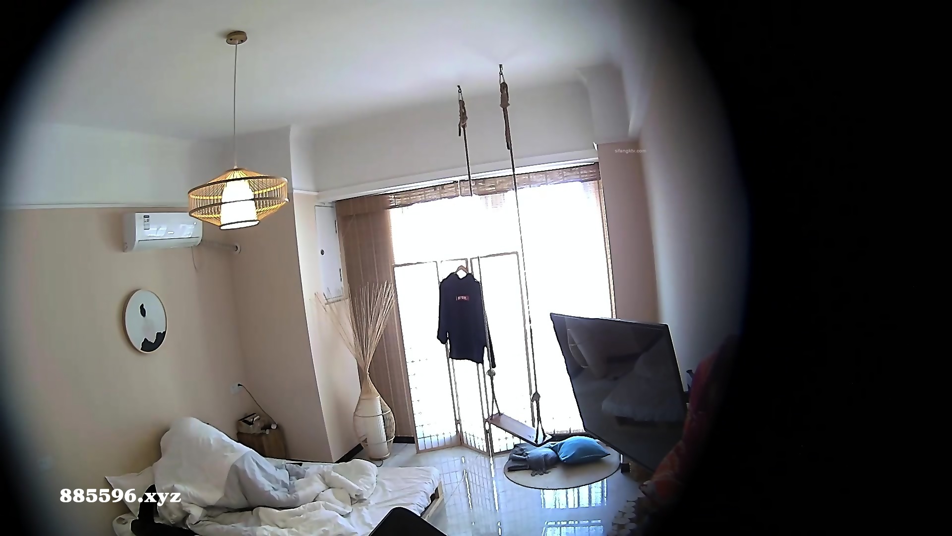 Hotel偷拍系列360绝版日式秋千房偷拍白天健壮小哥啪啪美乳白领晚上眼镜男草气质美女少妇 Eporner