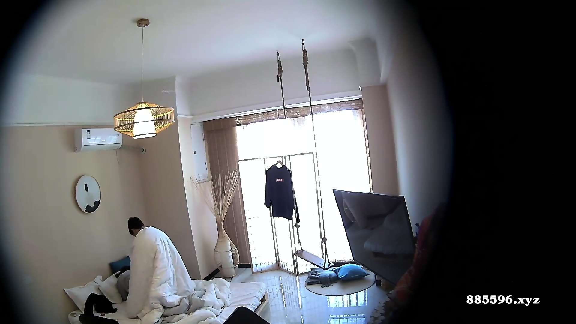 Hotel偷拍系列360绝版日式秋千房偷拍白天健壮小哥啪啪美乳白领晚上眼镜男草气质美女少妇 Eporner