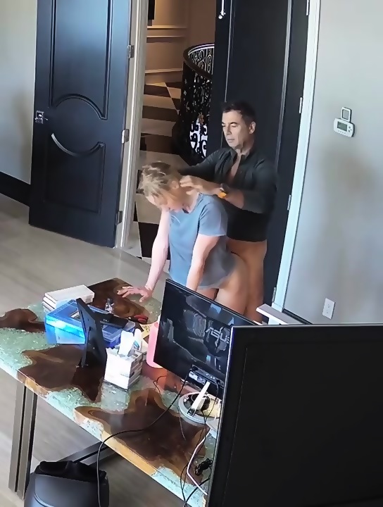 American Businessman Has Sex With His Secretary Eporner