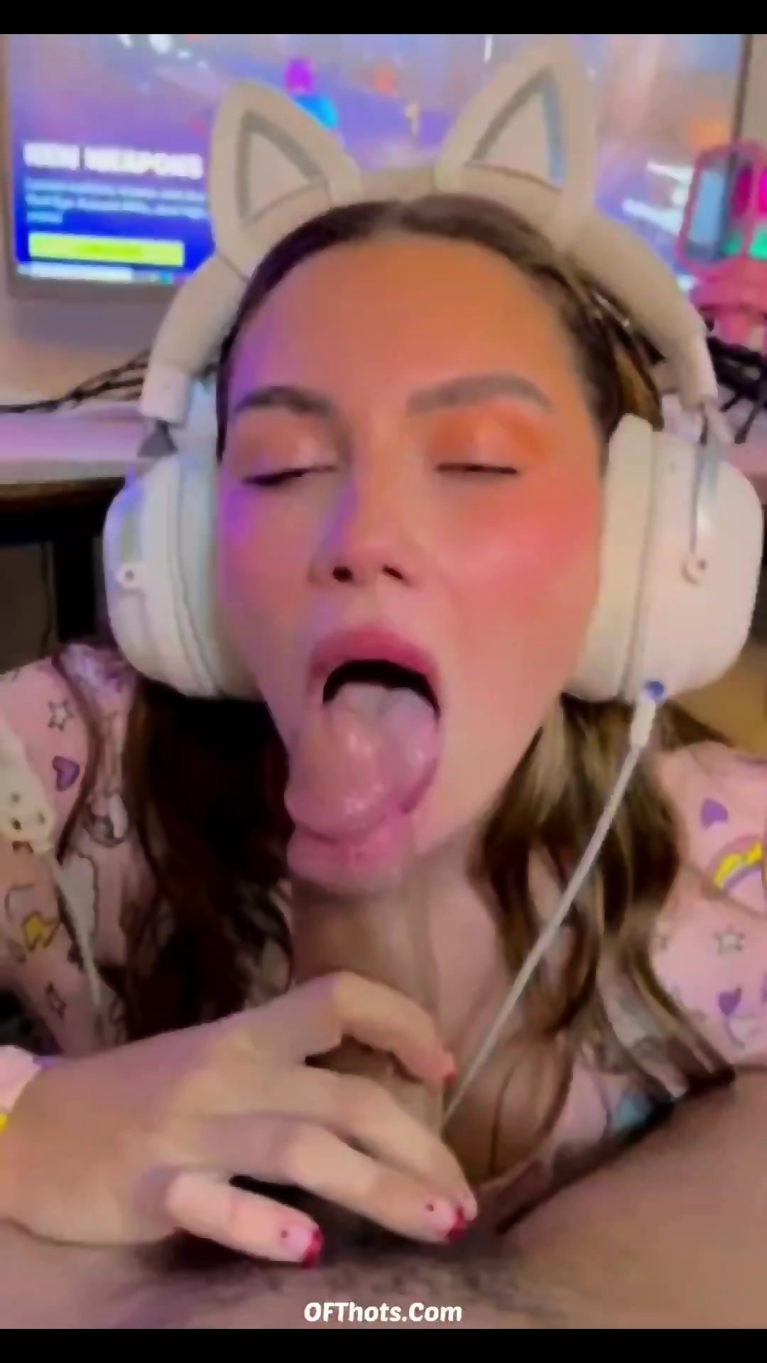 Girlfriend Sucks Cock After Playing Games Eporner