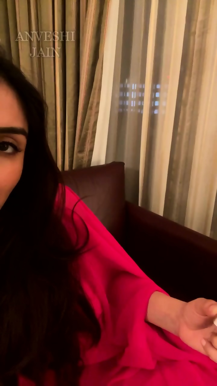 Anveshi Jain Hot Saree Live Navel Eporner