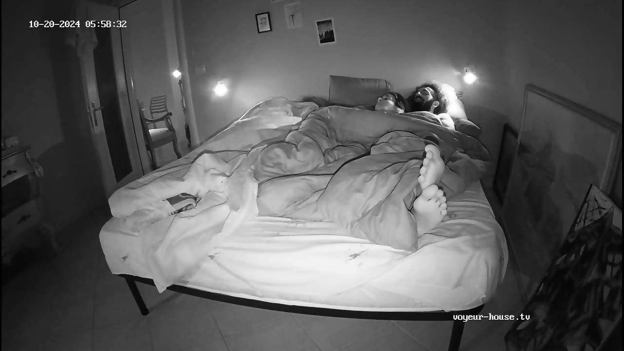 Special Candid Sleeping Bare Feet Closeup Scenes Evalia And Jerno Bedroom 20 10 2024 From 05 H 51