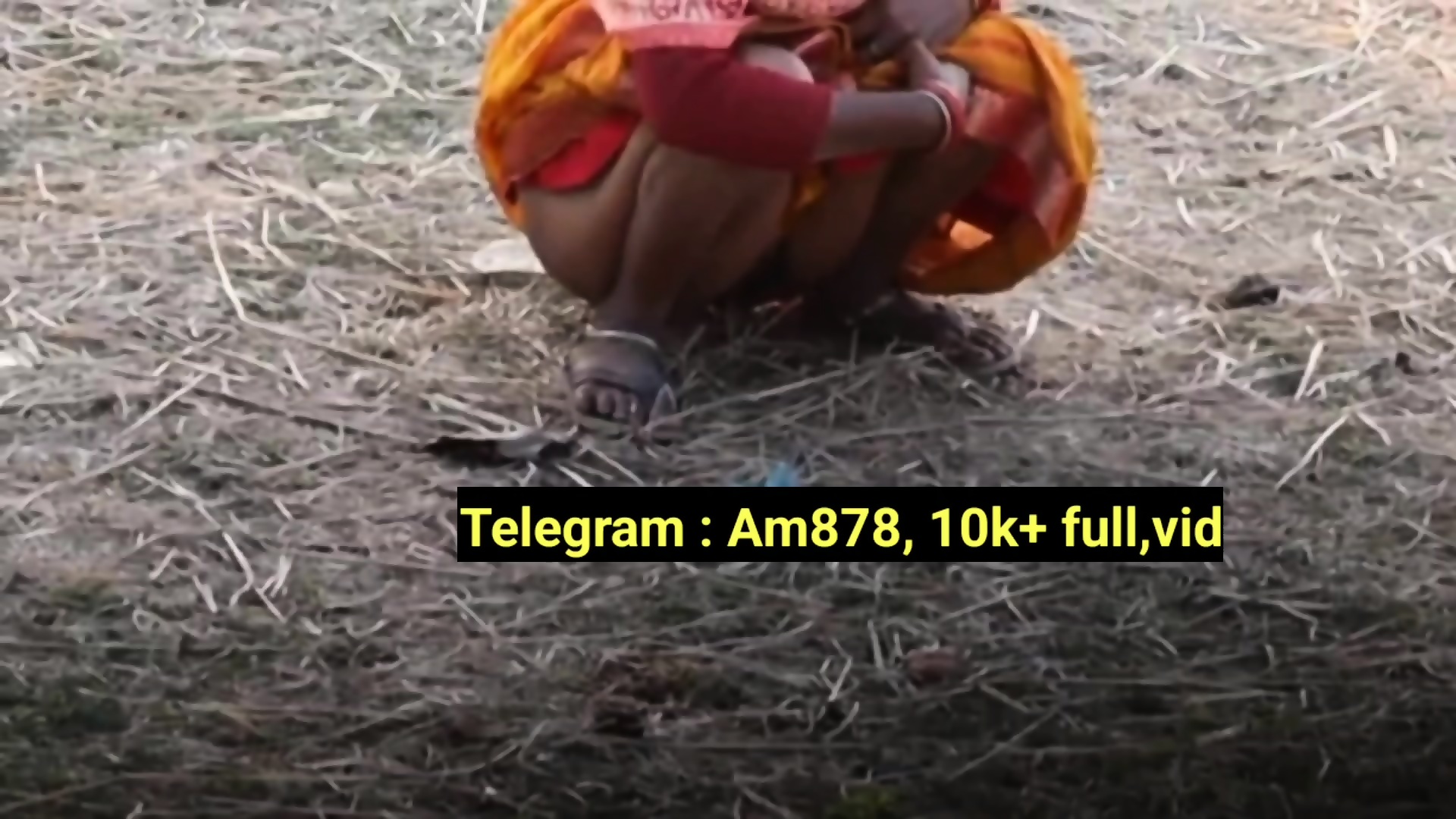 Very Sexy Indian Desi Lady Open Pissing - EPORNER