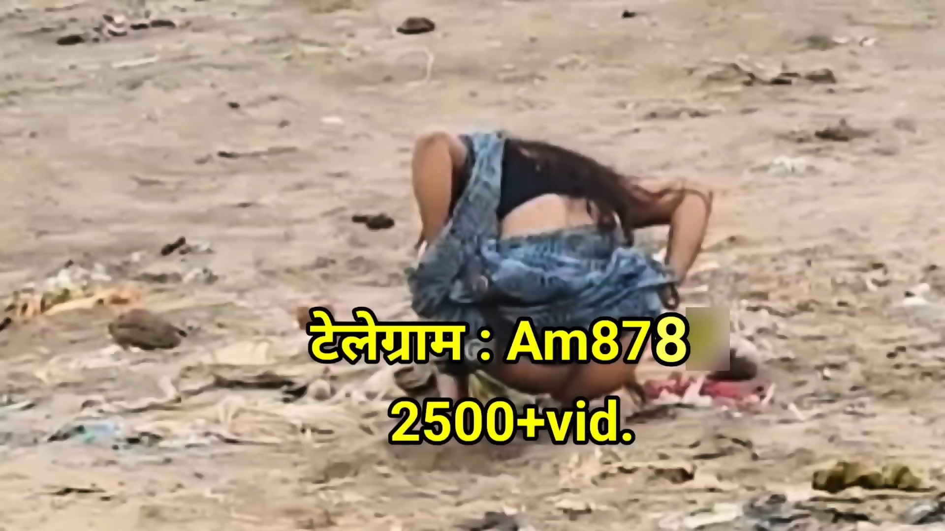 Indian Desi Very Beautiful Lady Pissing In Public Place - EPORNER
