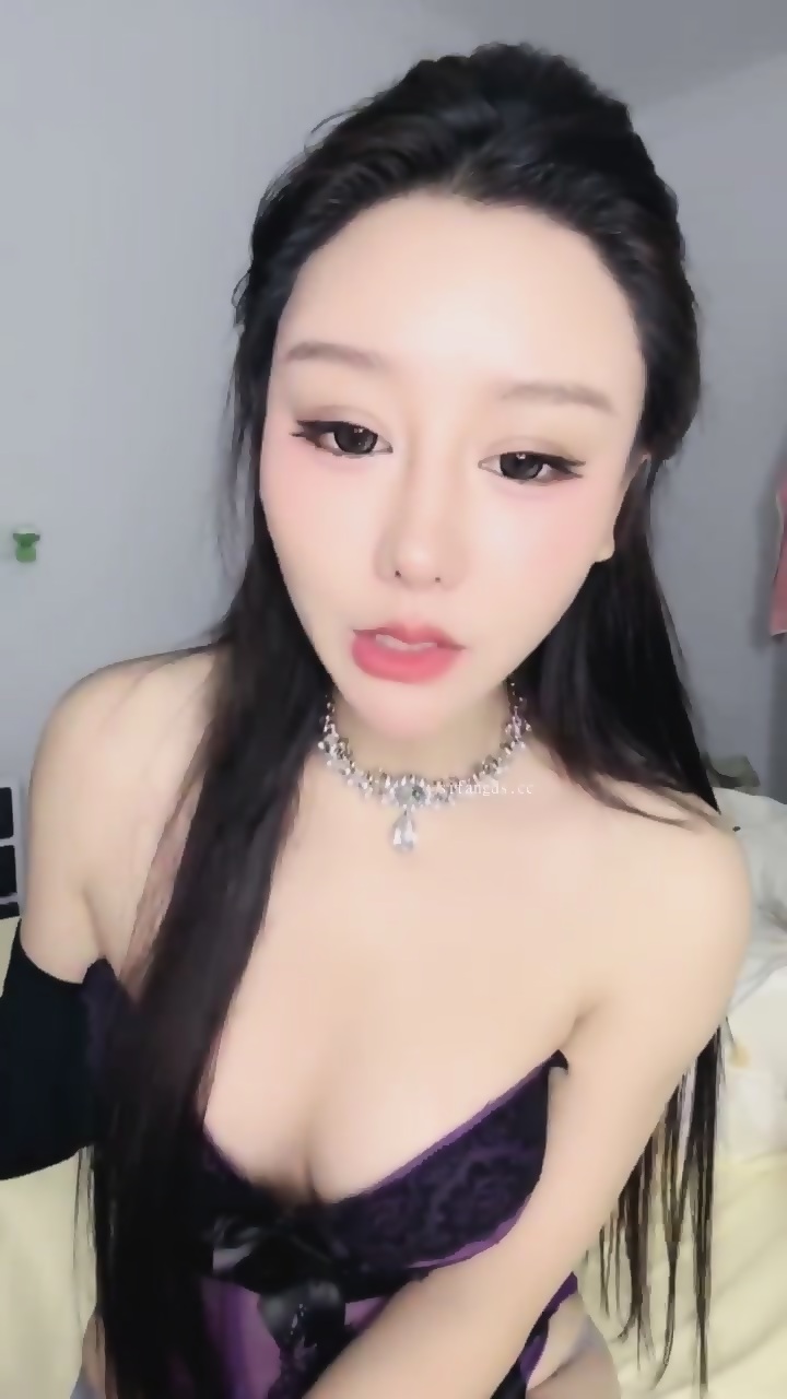 【大白兔】夜店dj网红女神在家和炮友激情大战无套内射！5 Eporner