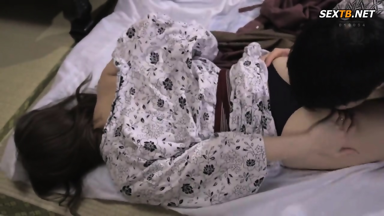 (Eng Sub) I Fucked My Wife's Mom Raw While On An Overnight Hot Springs Trip - Ayumi Miura - EPORNER