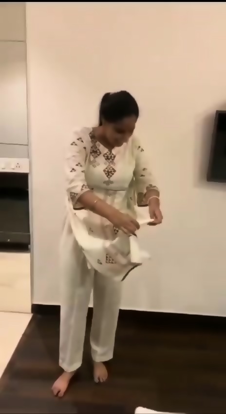 Indian Girl Remove Dress Eporner