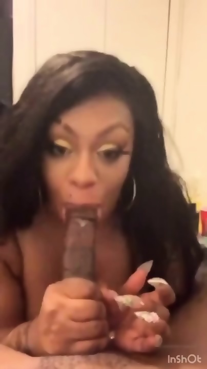 Ebony Deepthroat Direct Link To A Drive Folder Of Her Vids 300