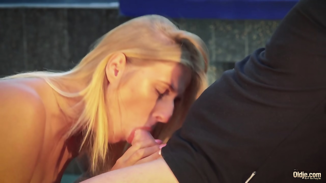 Sex By The Pool With Aria Logan Eporner
