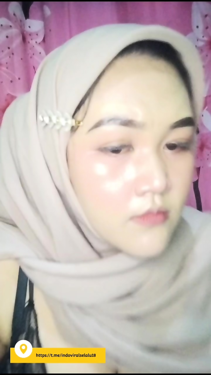 Bokep Live Tante Cha Colmek Asik Banget Dikamar - EPORNER