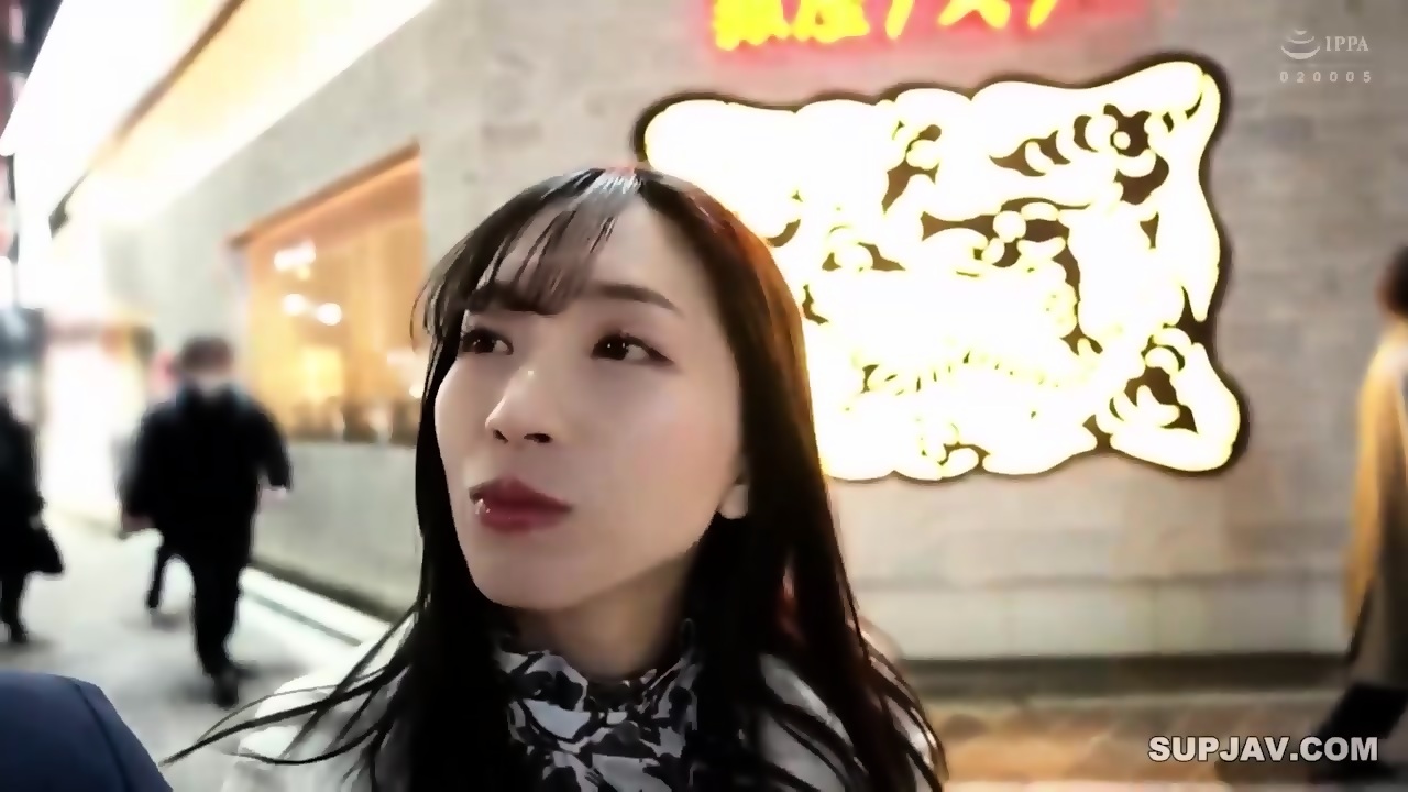 A Beautiful Married Woman Who Has Too Much Libido Meets A Man For The