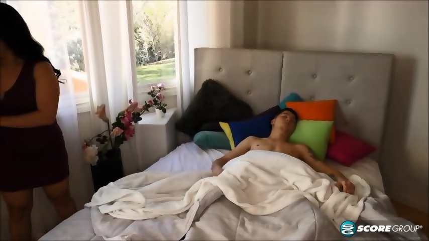 Milf Asiática Afortunada Estrella Del Sexo Anal - EPORNER