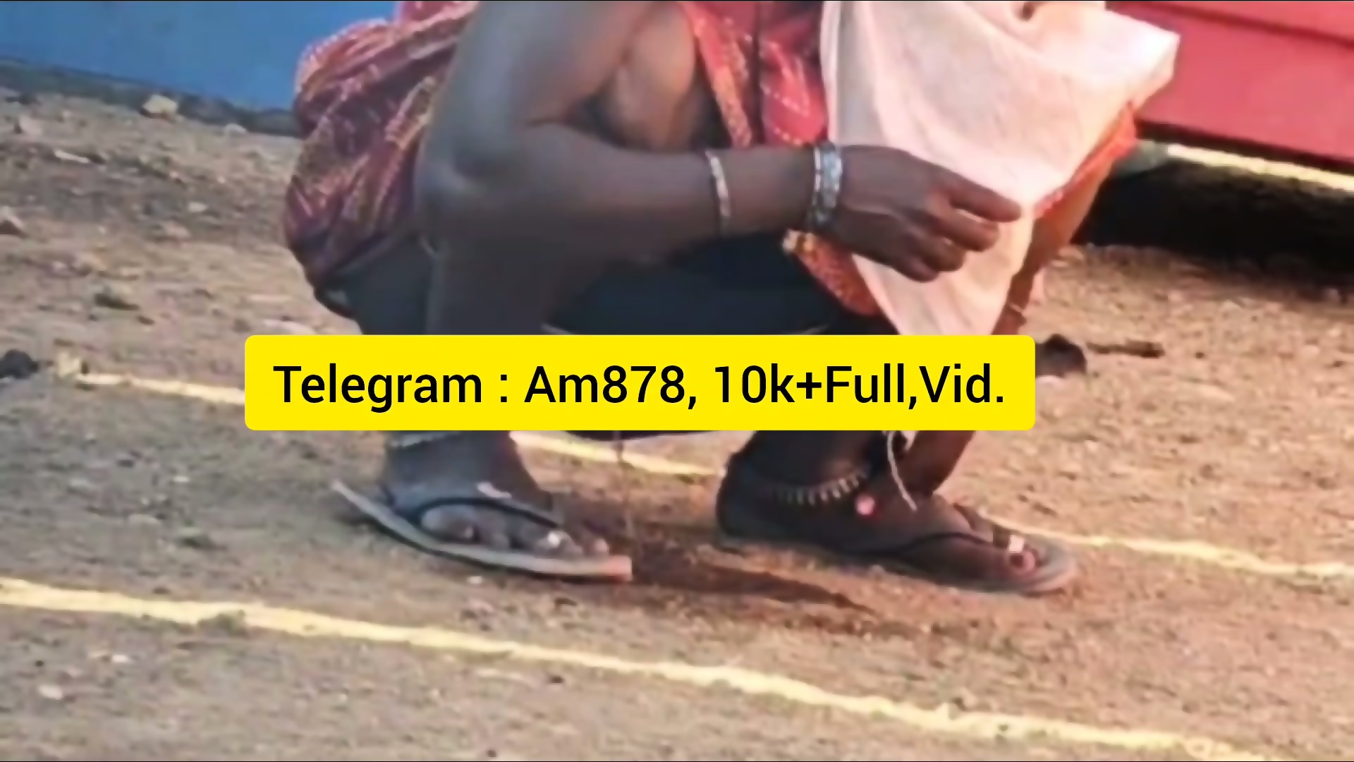 Desi Indian Outdoor Pissing - EPORNER