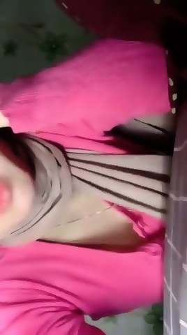 Hijab Girl Playing With Her Tits - EPORNER