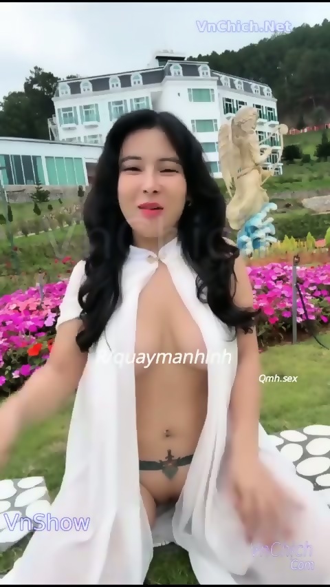 Em Idol Mn Hamy Mmlive Lên Đà Lạt Livestream Show Lồn Vú Hồng Thì Gặp Fans Ra Xin Sờ Lồn Vú Cực