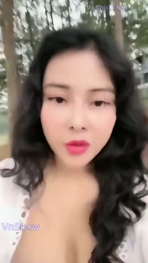 Em Idol Mn Hamy Mmlive Lên Đà Lạt Livestream Show Lồn Vú Hồng Thì Gặp Fans Ra Xin Sờ Lồn Vú Cực