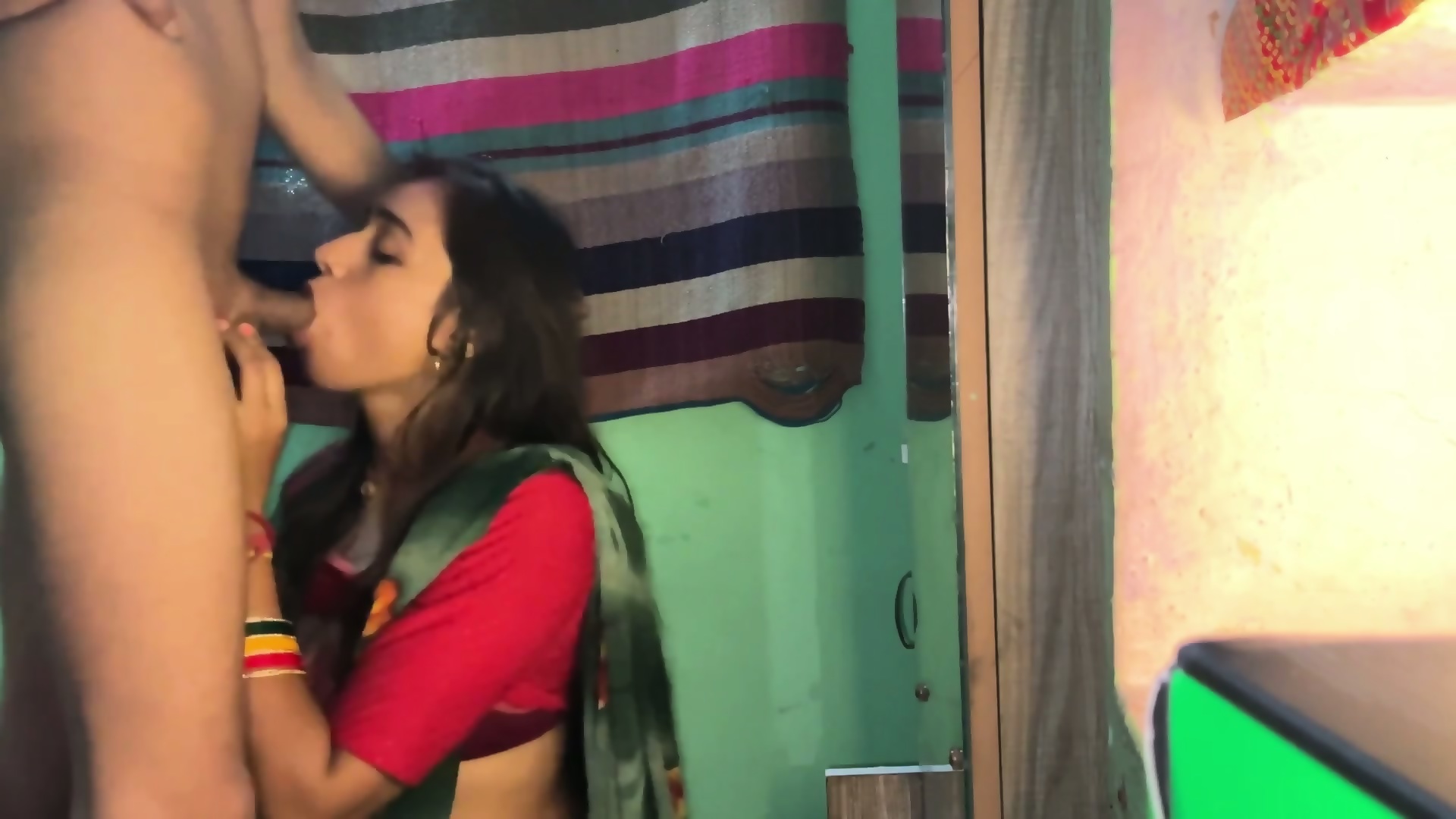 Bhabhi Ne Akele Me Karwa Li Apne Hi Devar Se Chudai - EPORNER