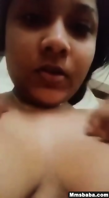 Sexy Desi Girl Shows Nude - EPORNER