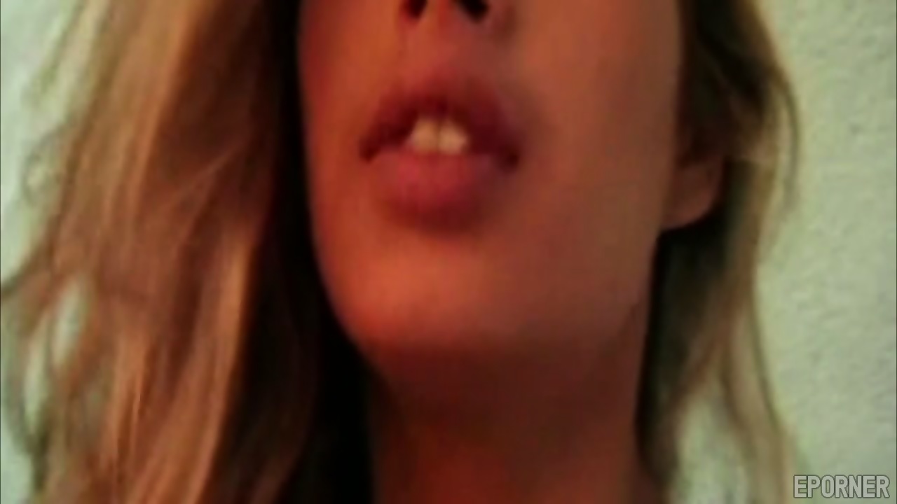 My Neighbors Daughter Is Ready For Lesbian Play - Simone Shine - EPORNER