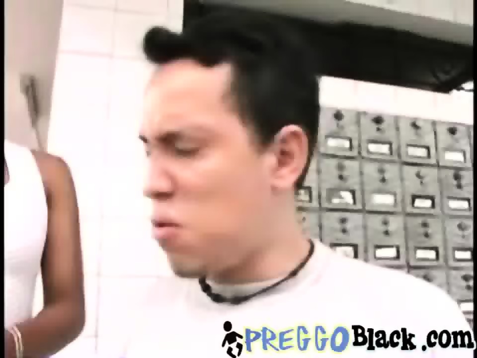 Two White Guys Banging Hot Pregnant Ebony Chick Eporner
