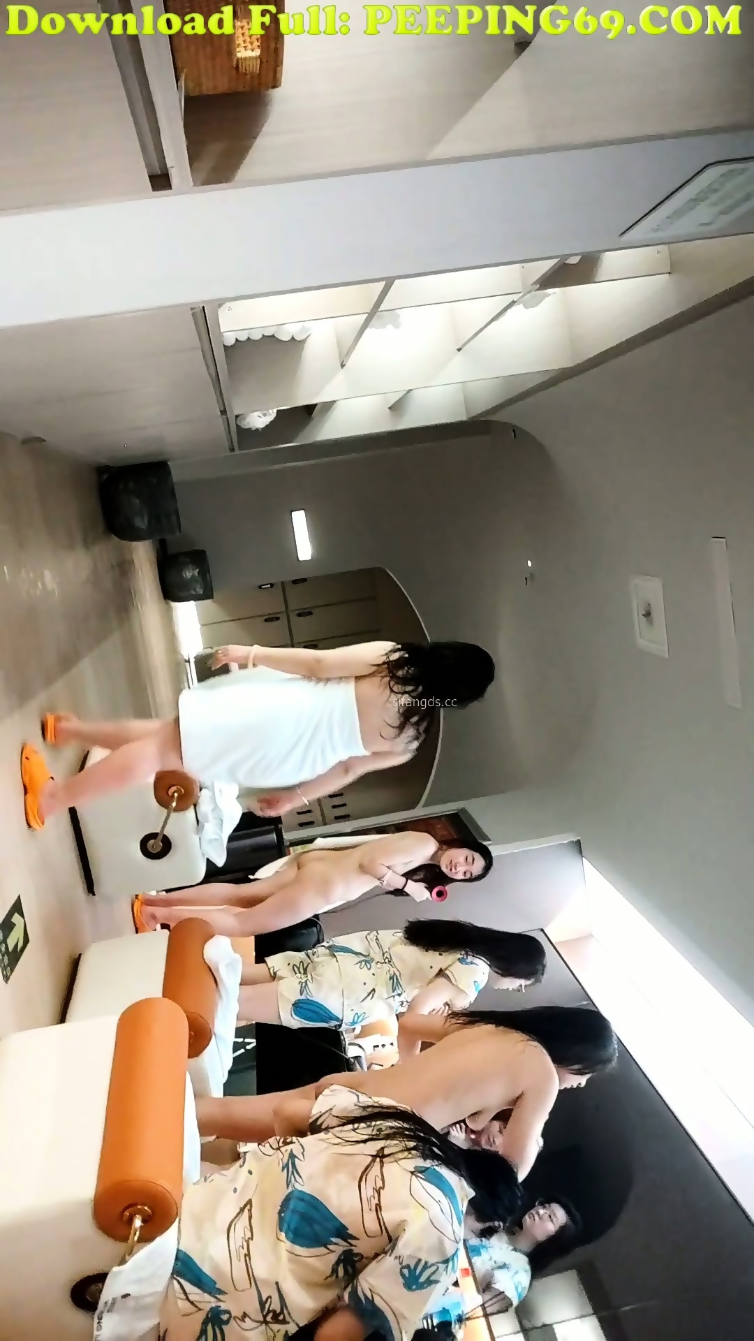 Beautiful Girl With Big Boobs Bathroom Spy Camera - EPORNER