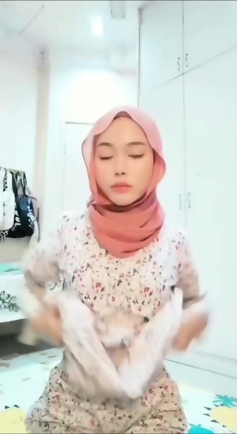Cewek Hijab Indonesia Bening Banget - EPORNER