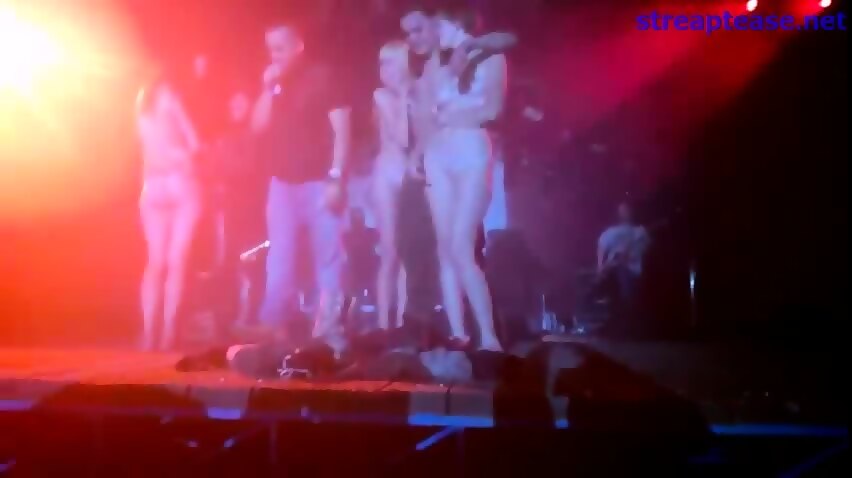 Real Amateur Girls Strip On Stage Eporner