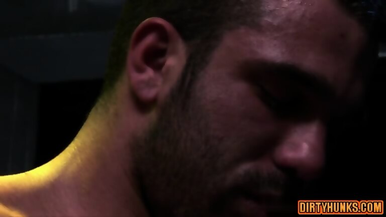 Muscle Gay Threesome With Facial Eporner